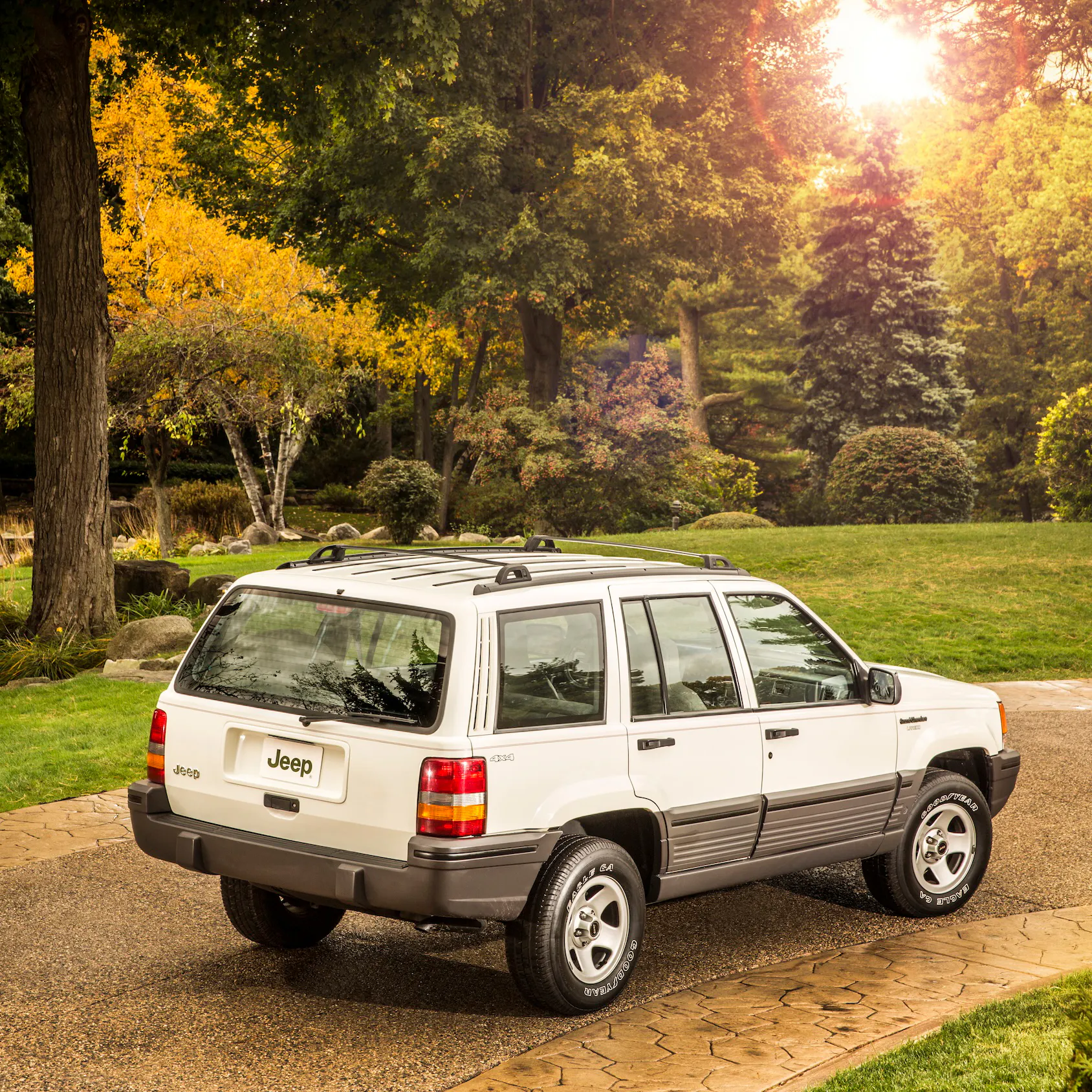 Jeep's Original Grand Cherokee Tackled Country Roads and Country Clubs ...