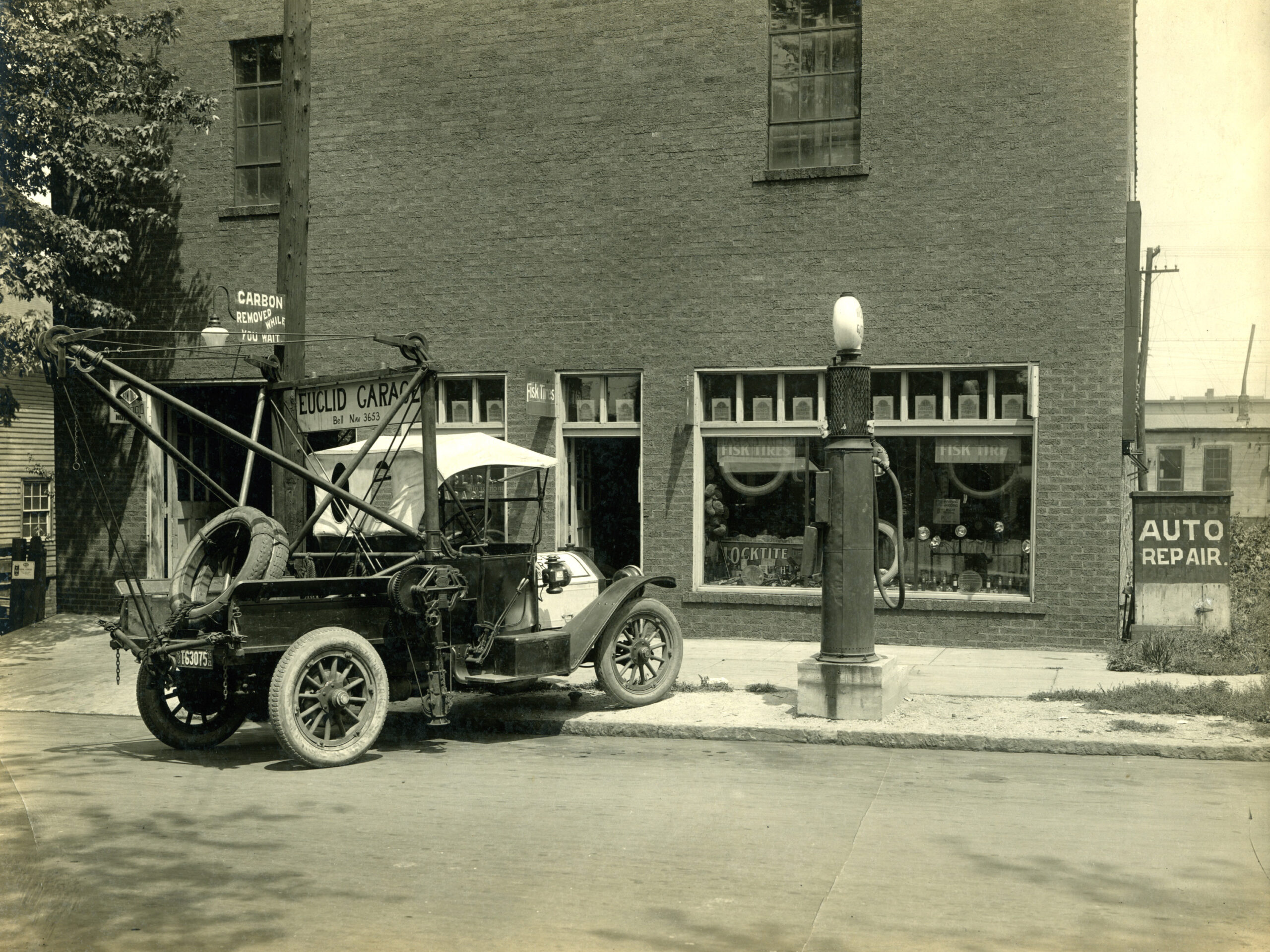 Getting Hooked: A Tribute to Tow Trucks - Hagerty Media