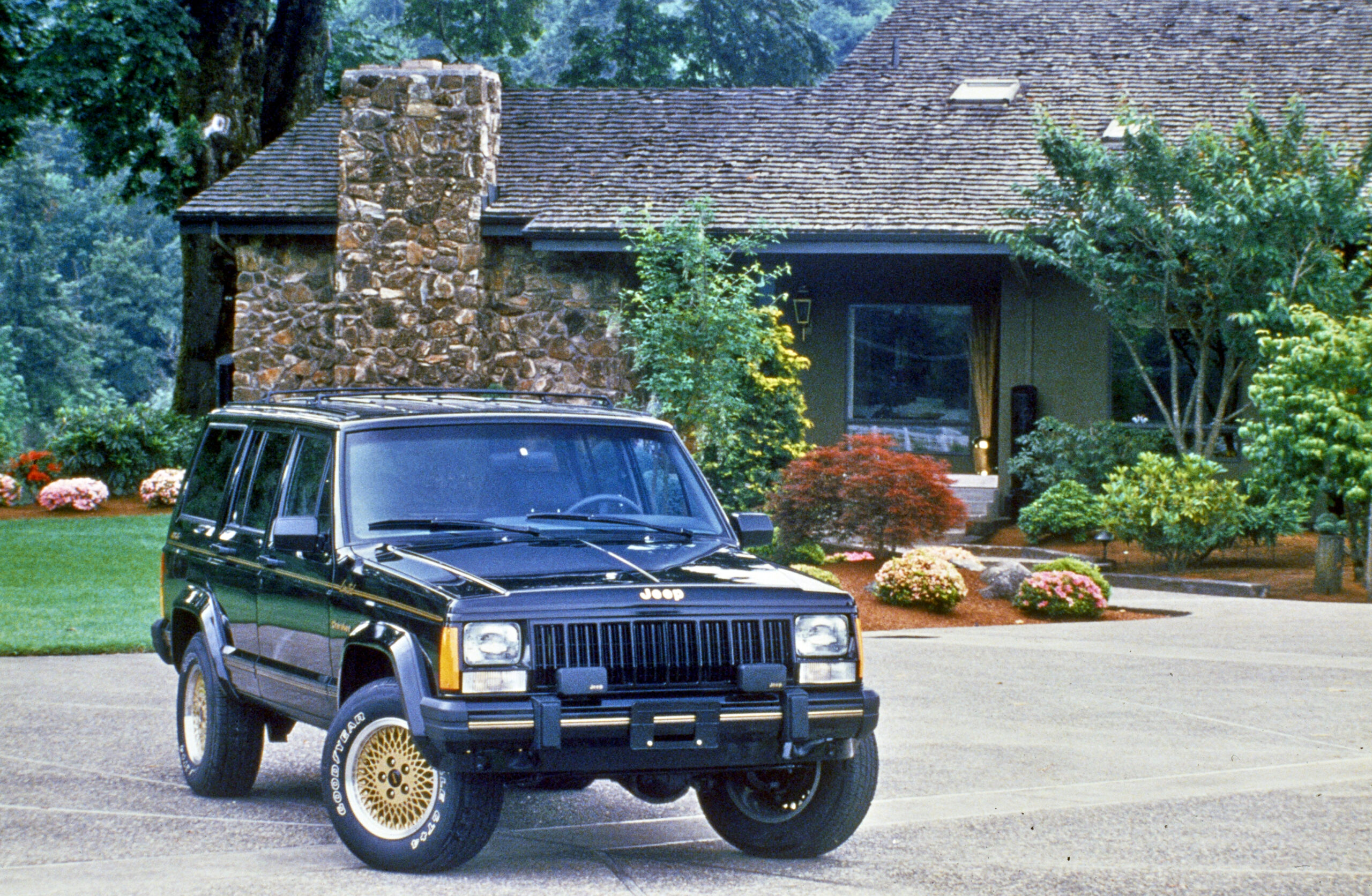 Your Handy 1984–2001 Jeep Cherokee XJ Buyer’s Guide - Hagerty Media