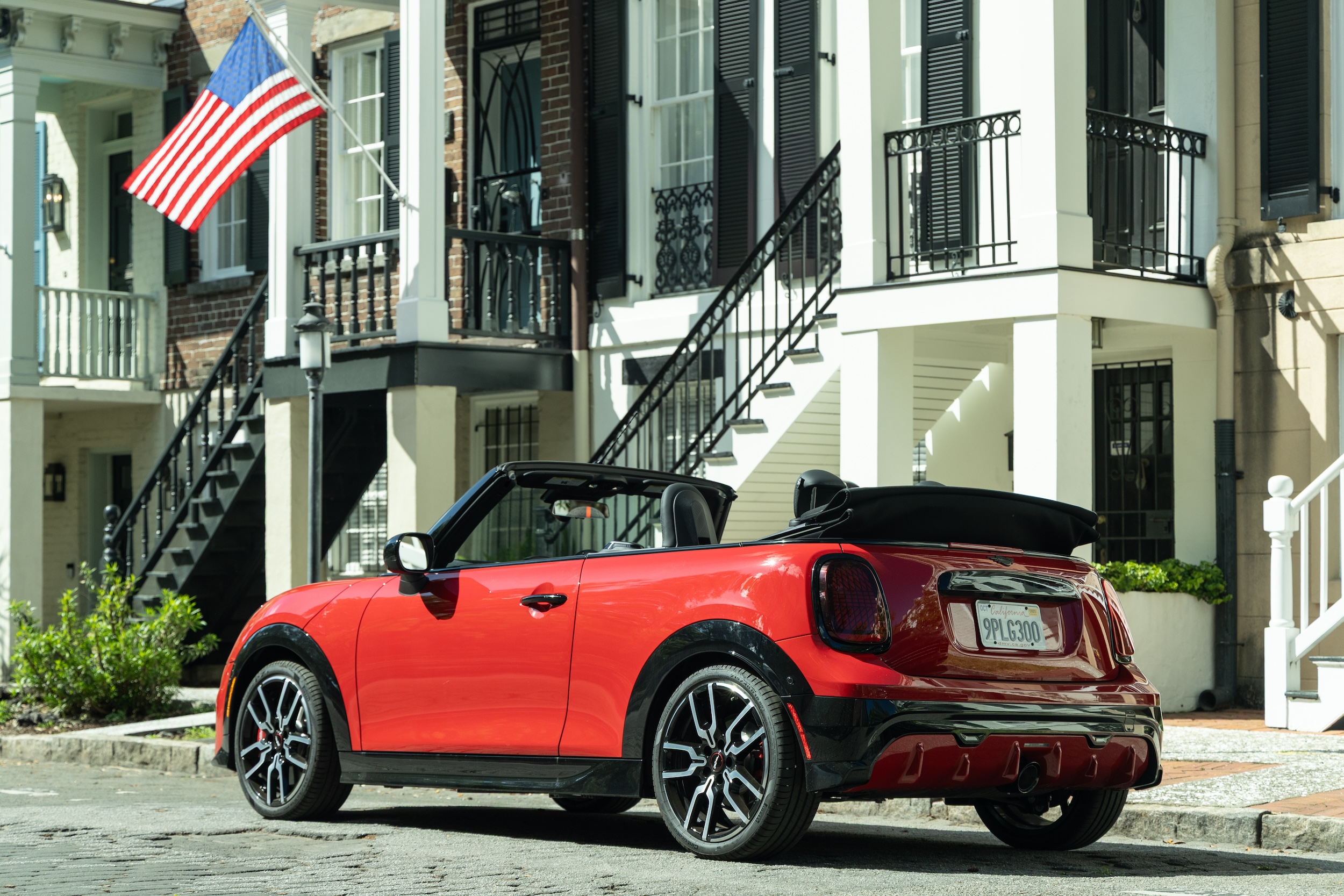 First Drive: 2025 Mini Cooper. Or, How a Car Company Regained Its Moxie ...
