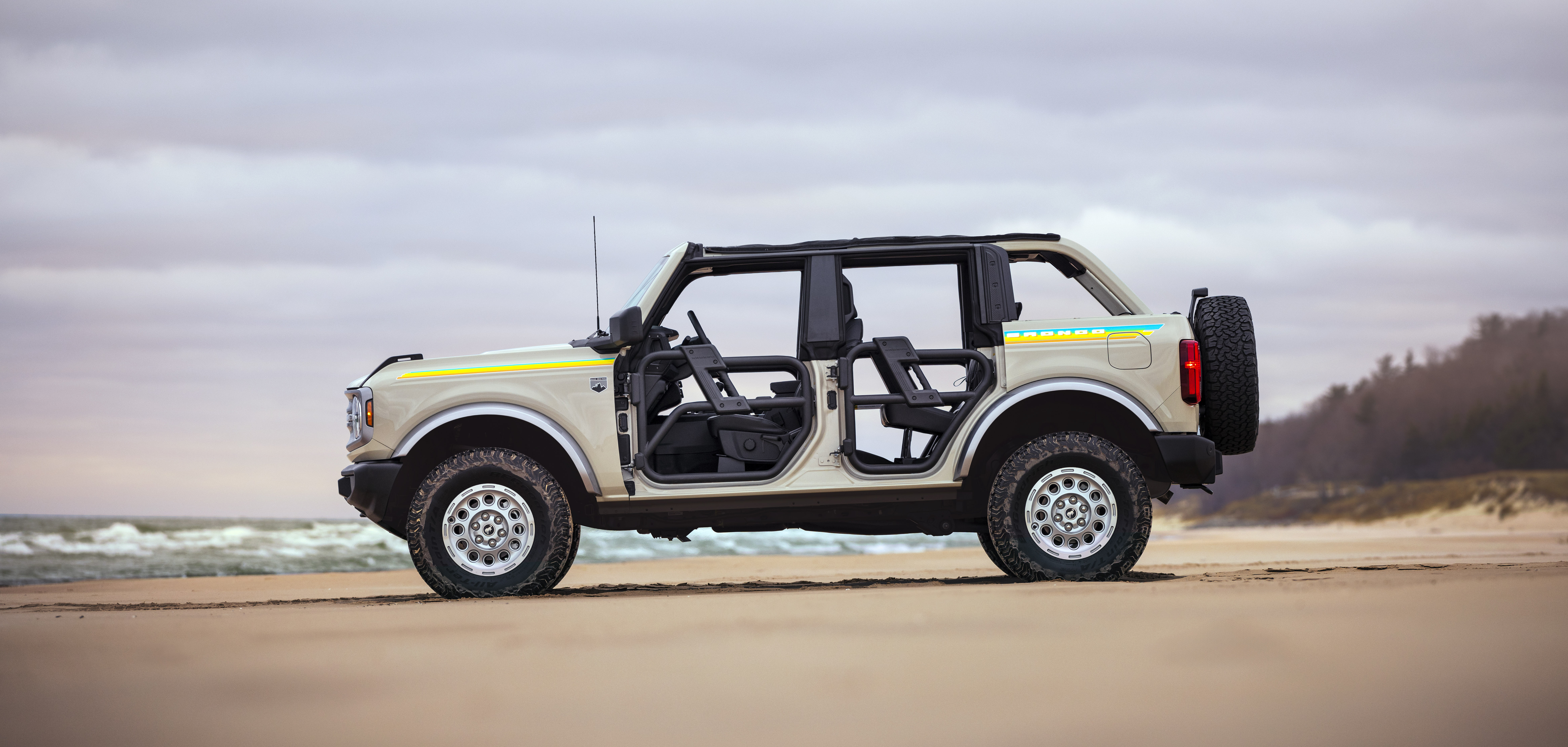 Coastal Package Adds Even More Retro '70s Vibes to the Bronco - Hagerty ...