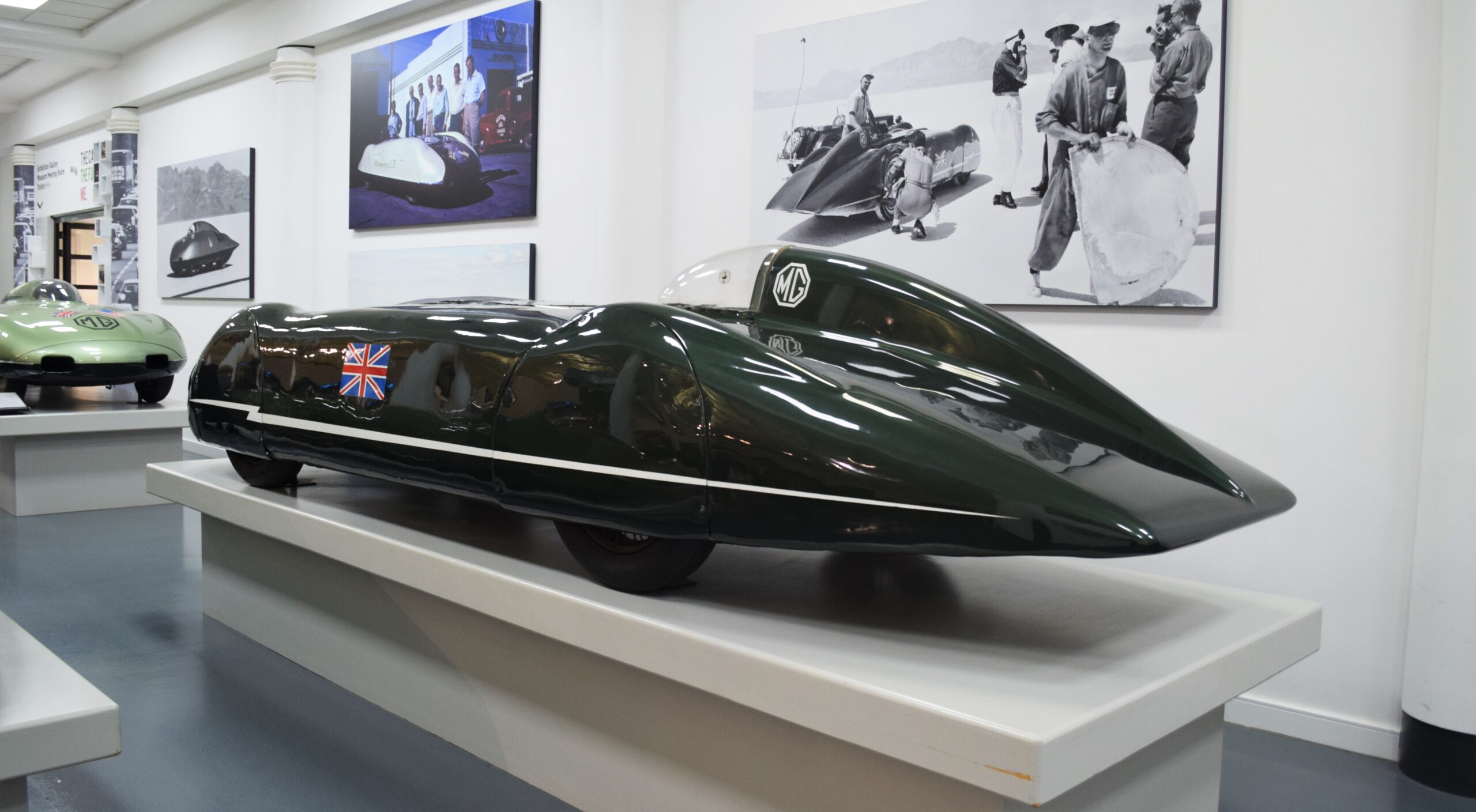 The Roaring Raindrop Was the Pinnacle of Three Decades of MG Land Speed ...