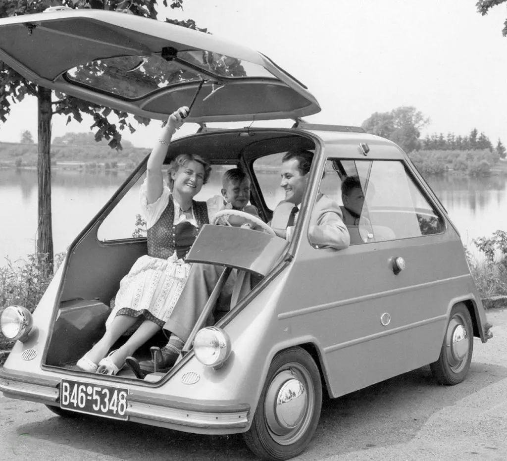 Zündapp Janus 250: The Pushmi–Pullyu of Microcars - Hagerty Media
