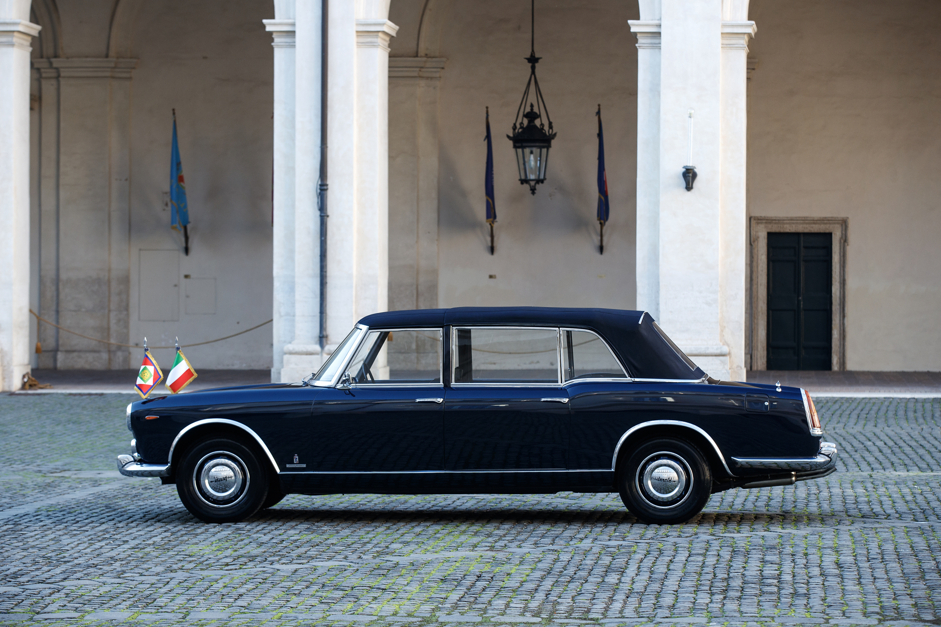 Stately Style: The Origin of the Lancia Flaminia Presidential Limo ...