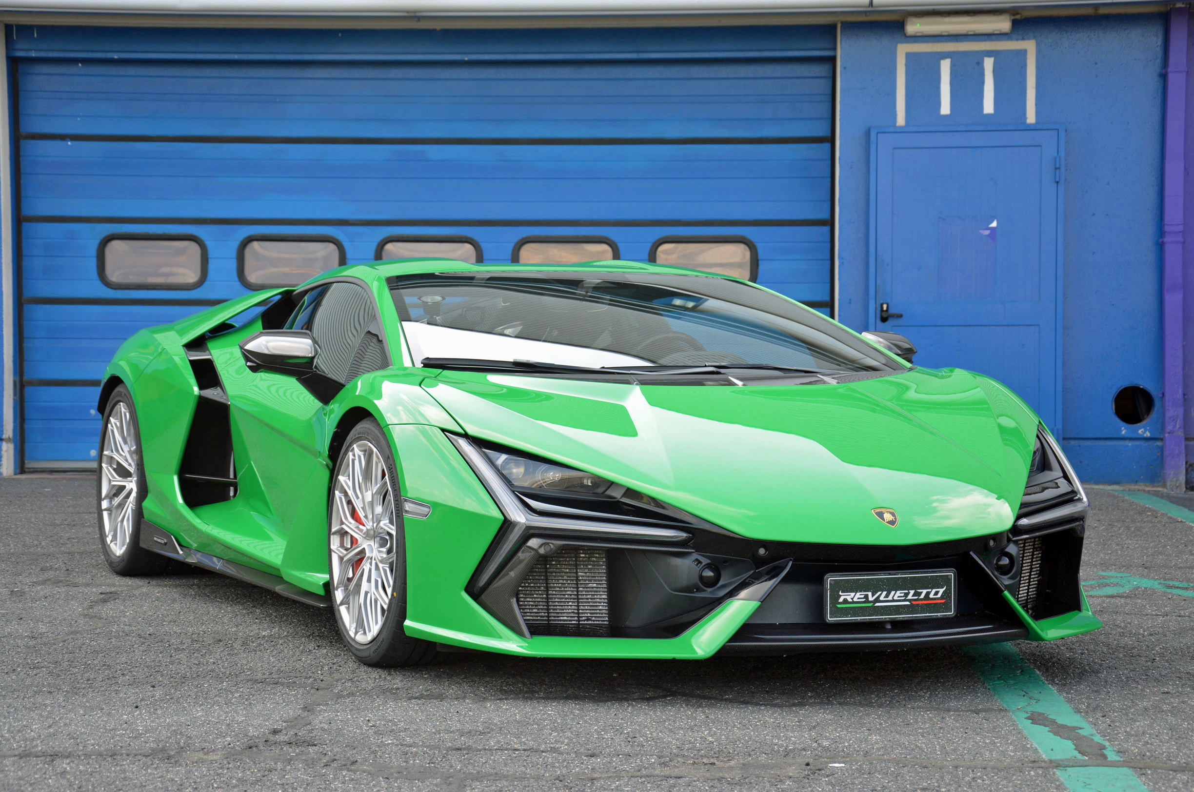 Lambo CTO: Synthetic Fuel Could Save the Internal Combustion Engine ...