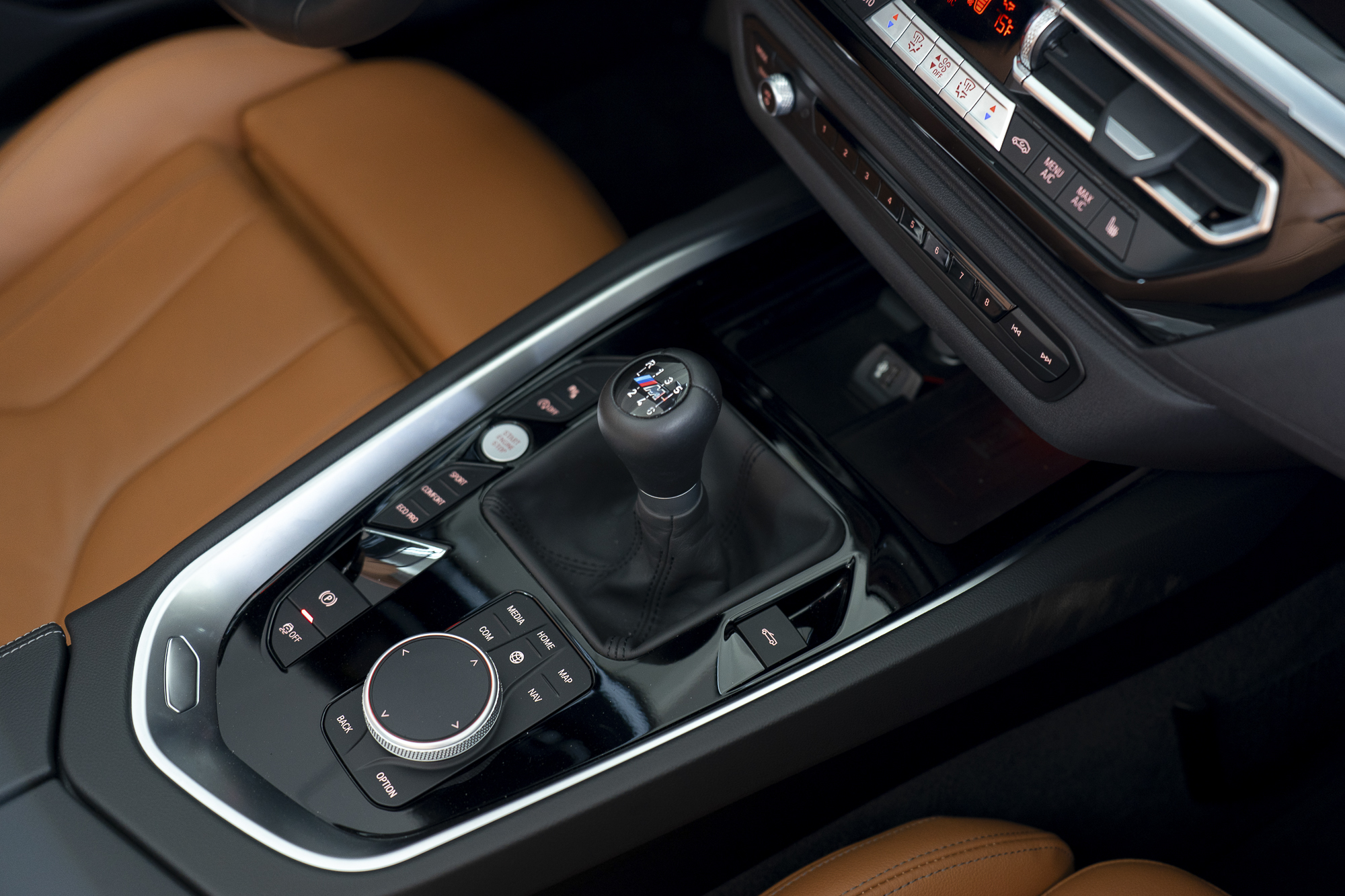 2025 BMW Z4 M40i Handschalter: Entertainment Enzyme - Hagerty Media