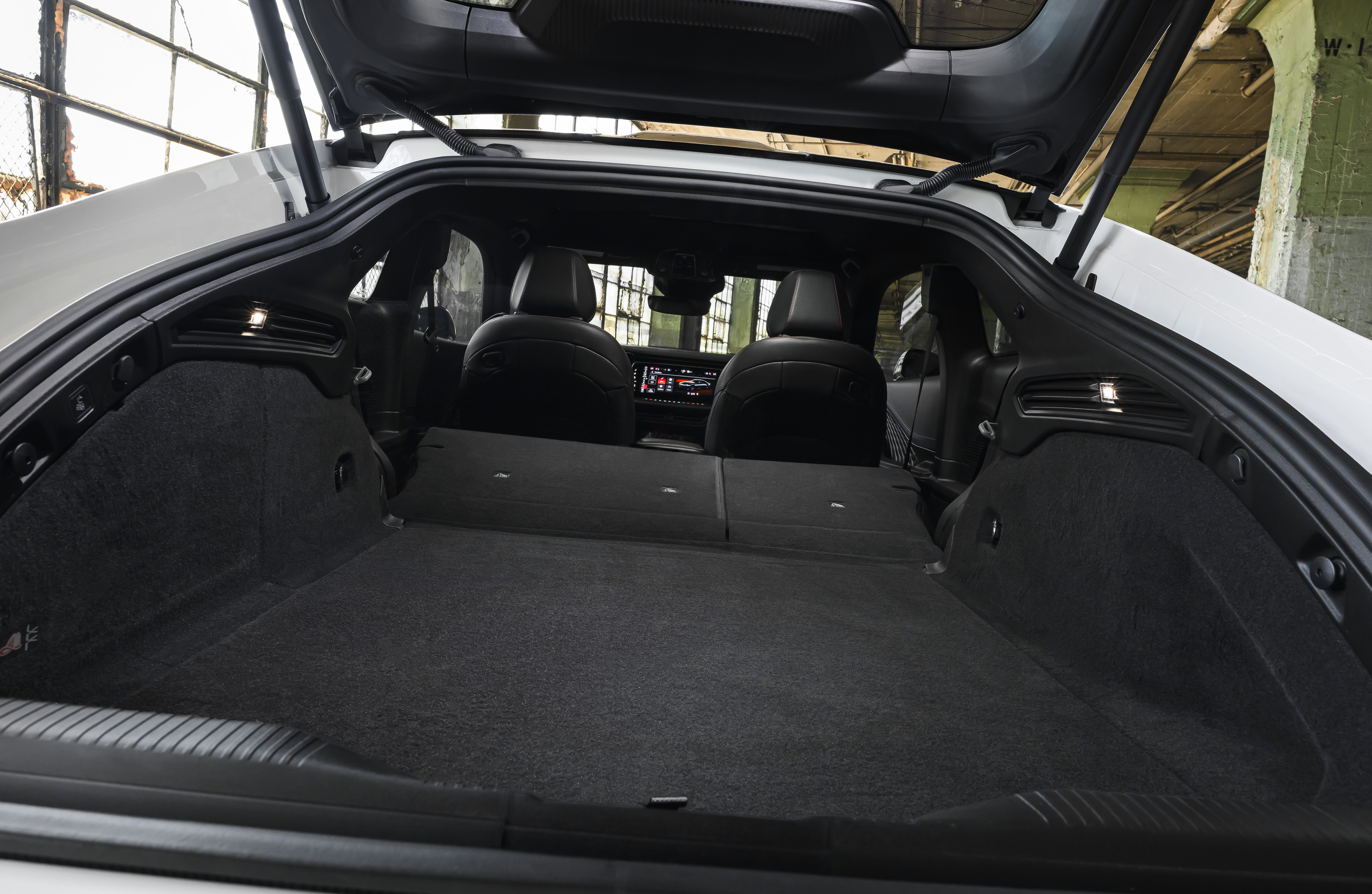 Six-Cylinder 2026 Charger Is Wider, More Powerful, More Luxurious ...