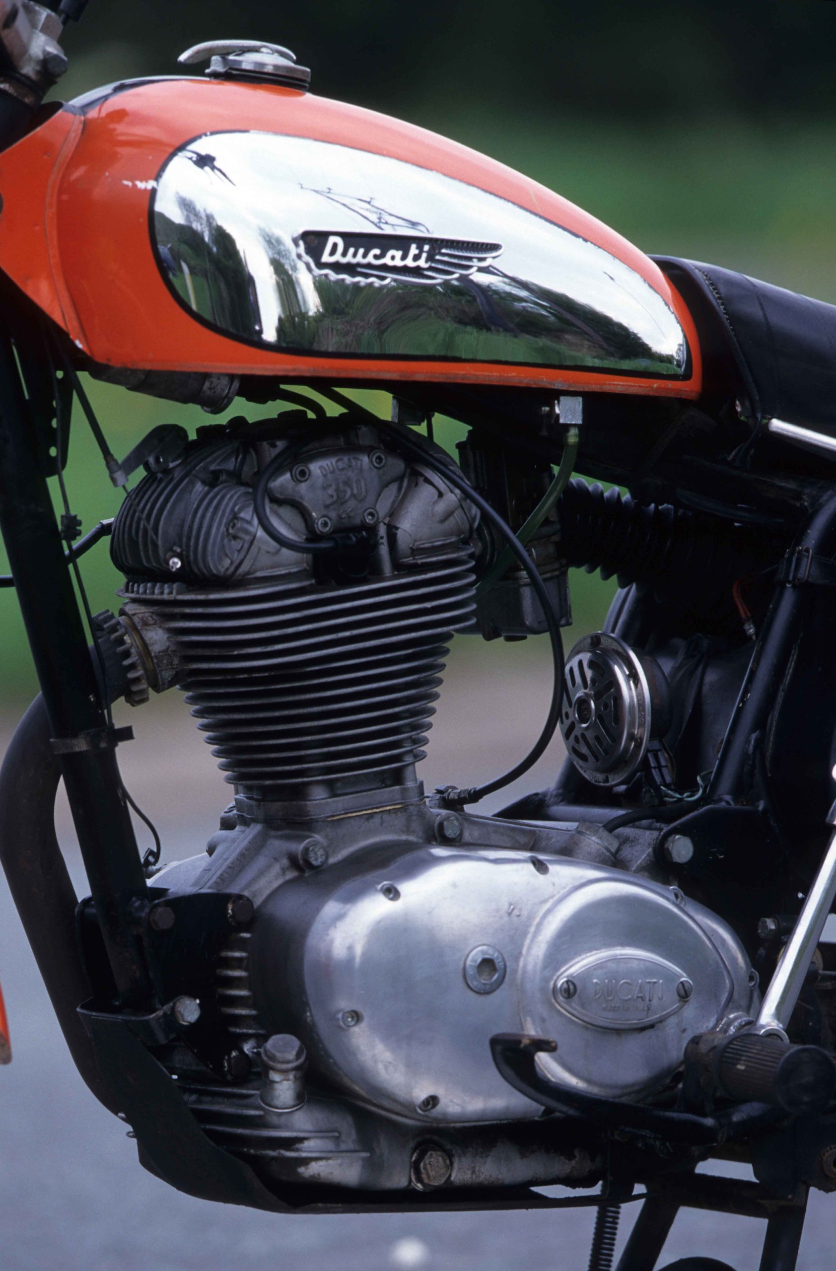 When Ducati Hopped the Desmodromic Valve Train - Hagerty Media