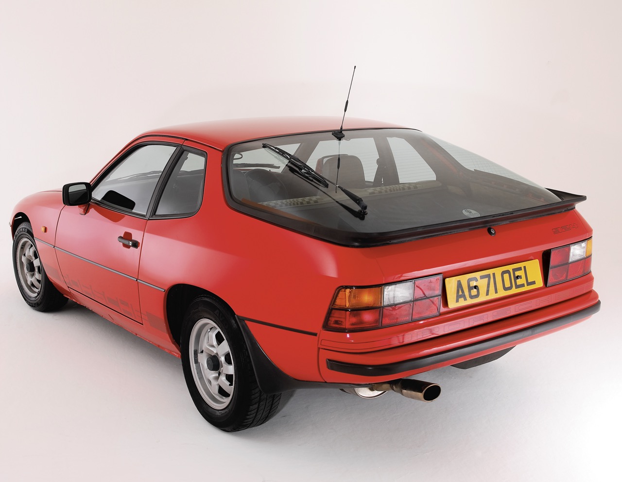 Your Handy 1977–88 Porsche 924 Buyer's Guide - Hagerty Media