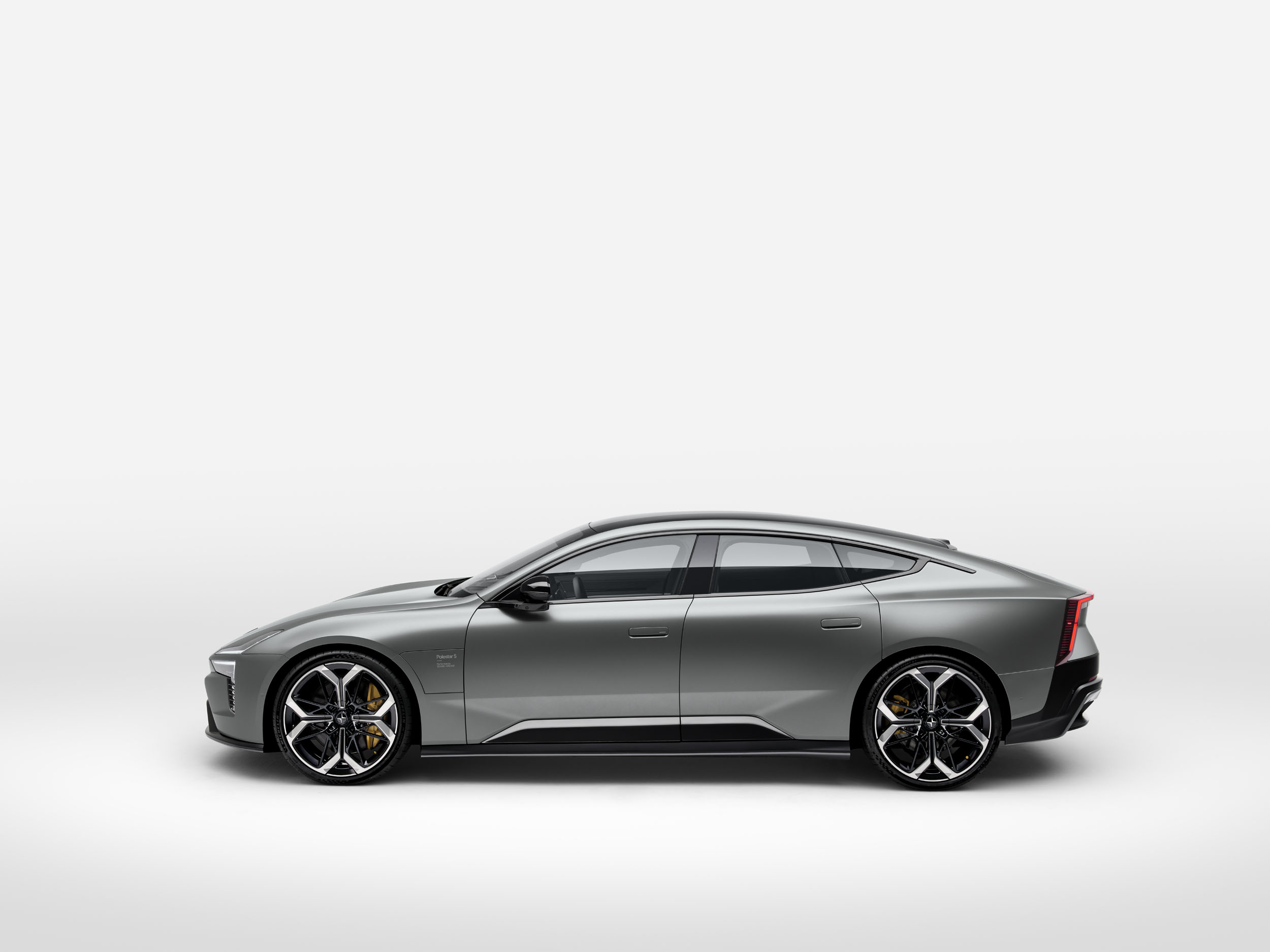 Polestar 5 Unveiled as Electric Flagship Sedan With Supercar-Like Power ...
