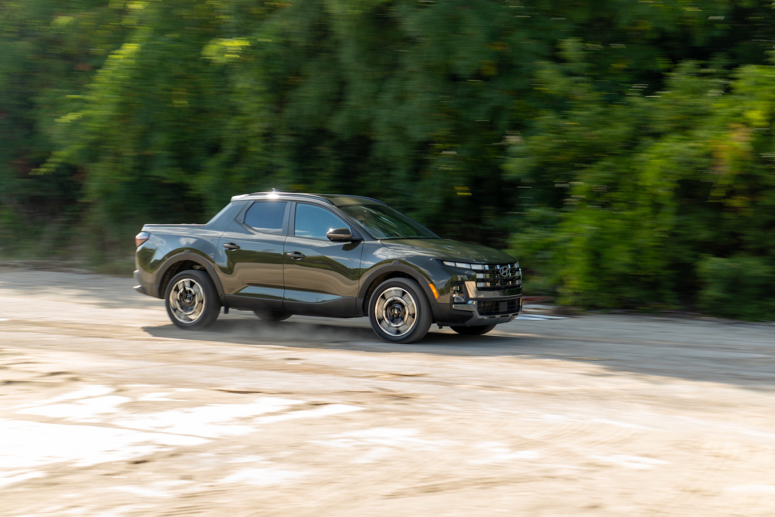 The 2025 Hyundai Santa Cruz Does It All Right - Hagerty Media