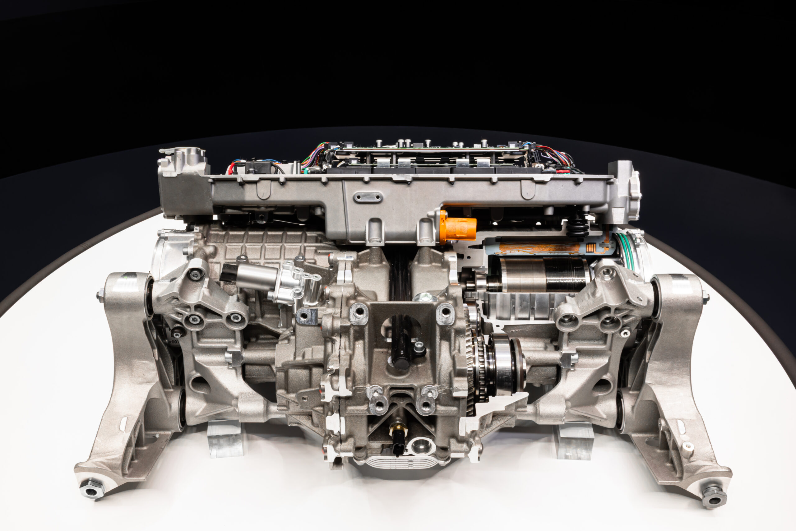 Ferrari Elettrica: 1000 Prancing Horses and Stratocaster Sounds ...