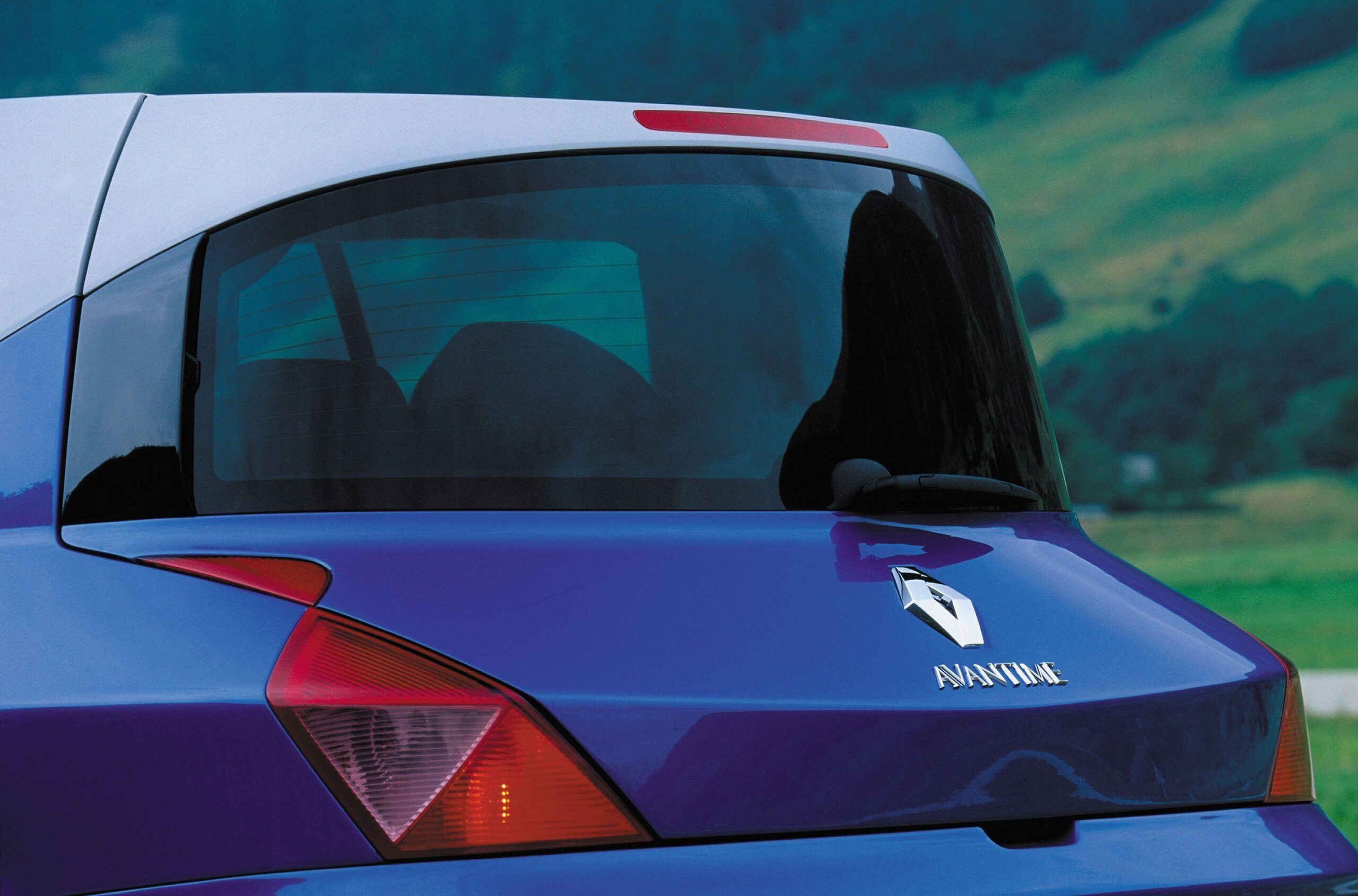 Coming to America: The Renault Avantime Does Froggy Style Like Nothing ...