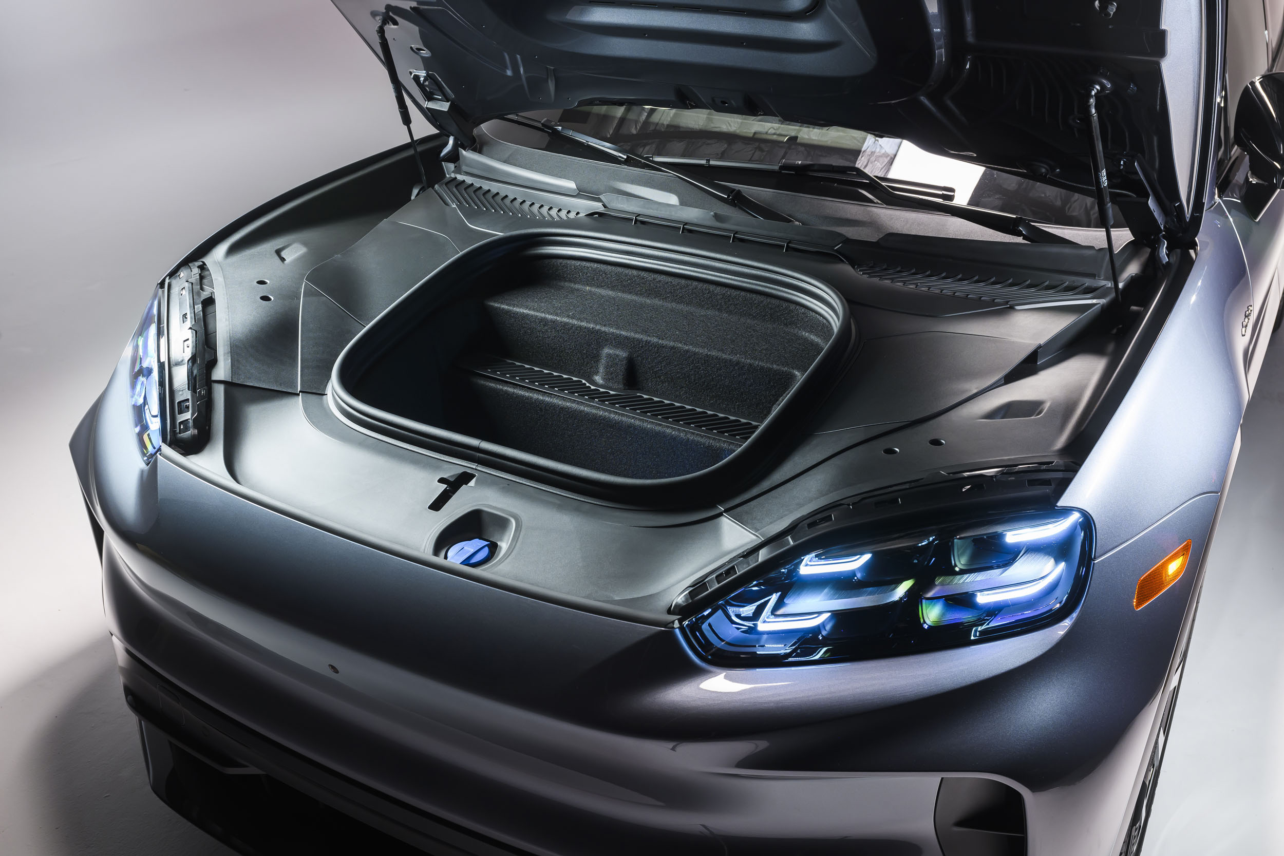 2026 Porsche Cayenne Electric Unveiled with Four-Digit Horsepower and a ...