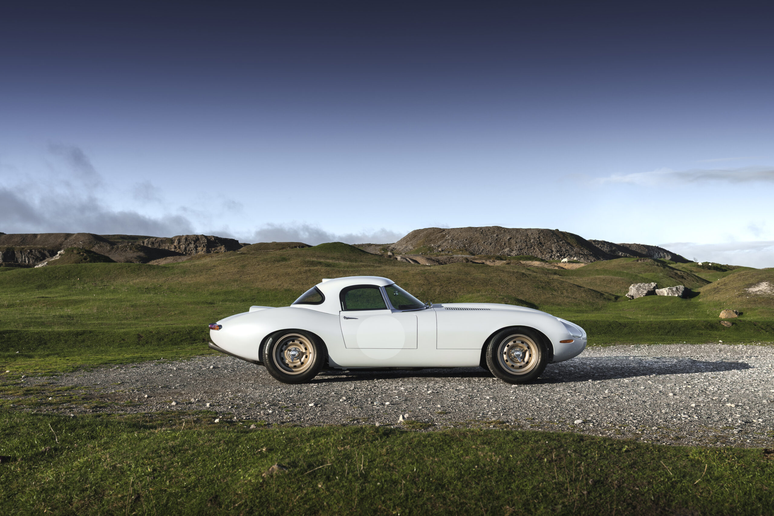 The Eagle Lightweight GTR Is the Most Extreme E-Type Ever Imagined ...
