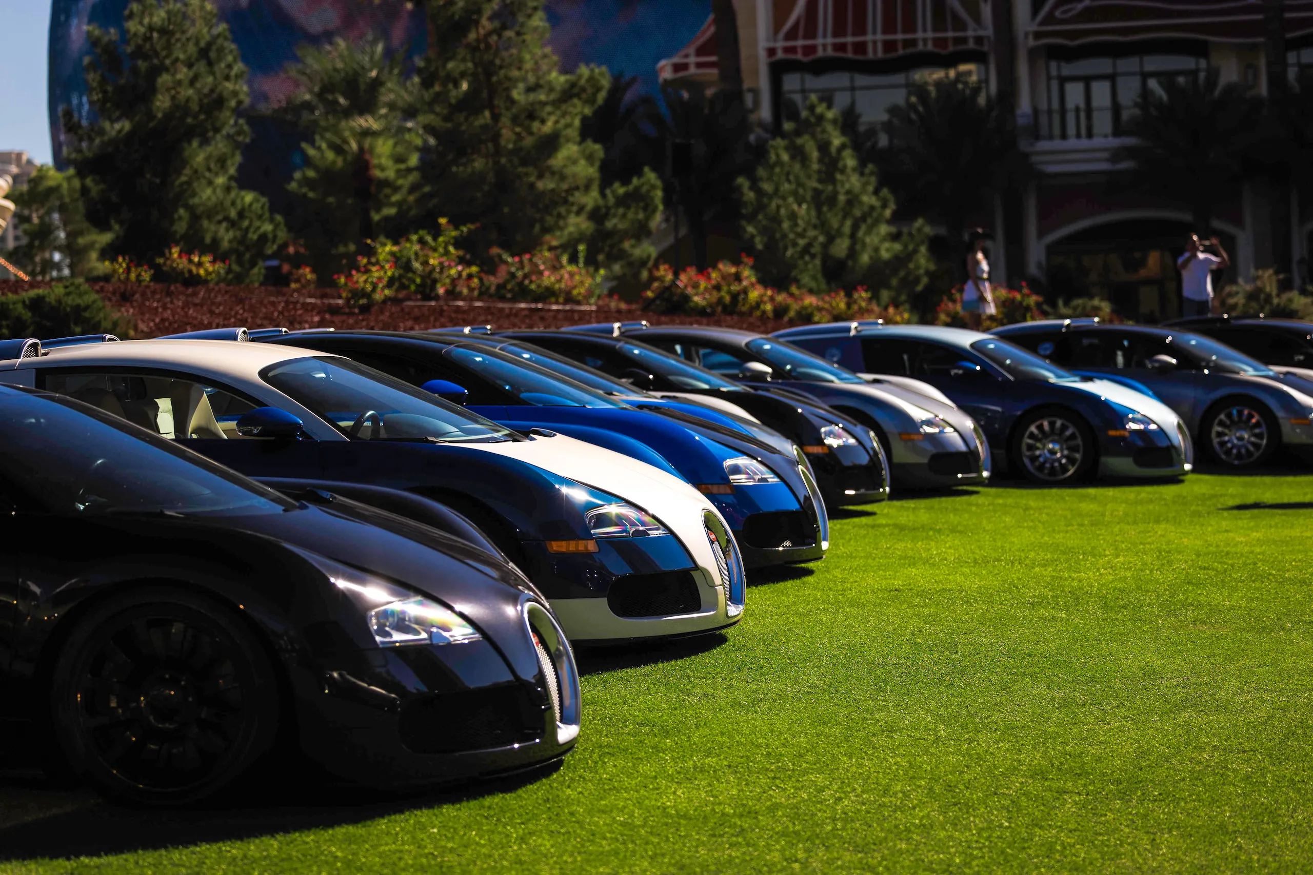 Bugatti Celebrates 20 Years of the Veyron at Las Vegas Concours ...