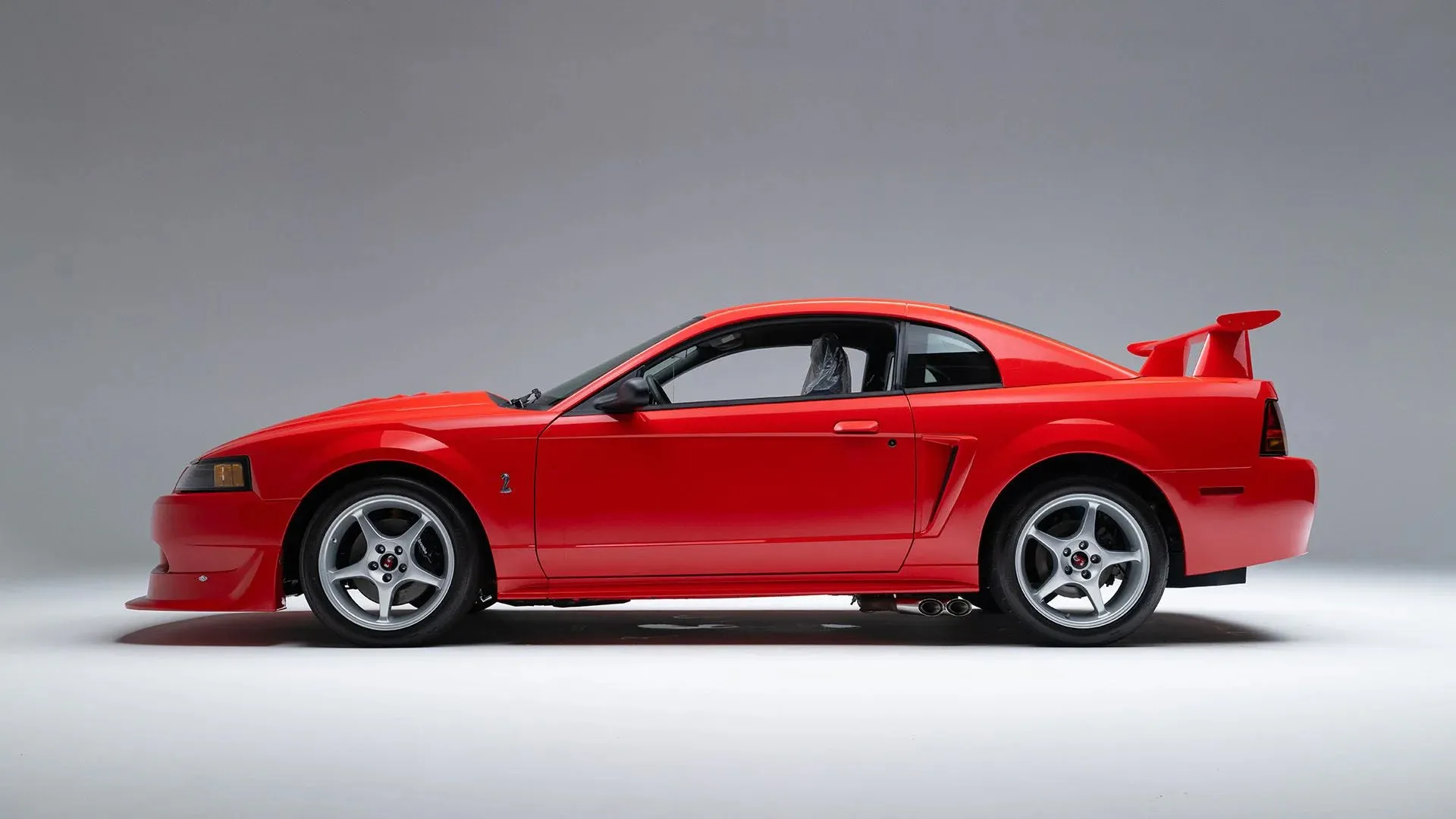 The 2000 Ford Mustang SVT Cobra R Was the Best Automotive Apology in ...