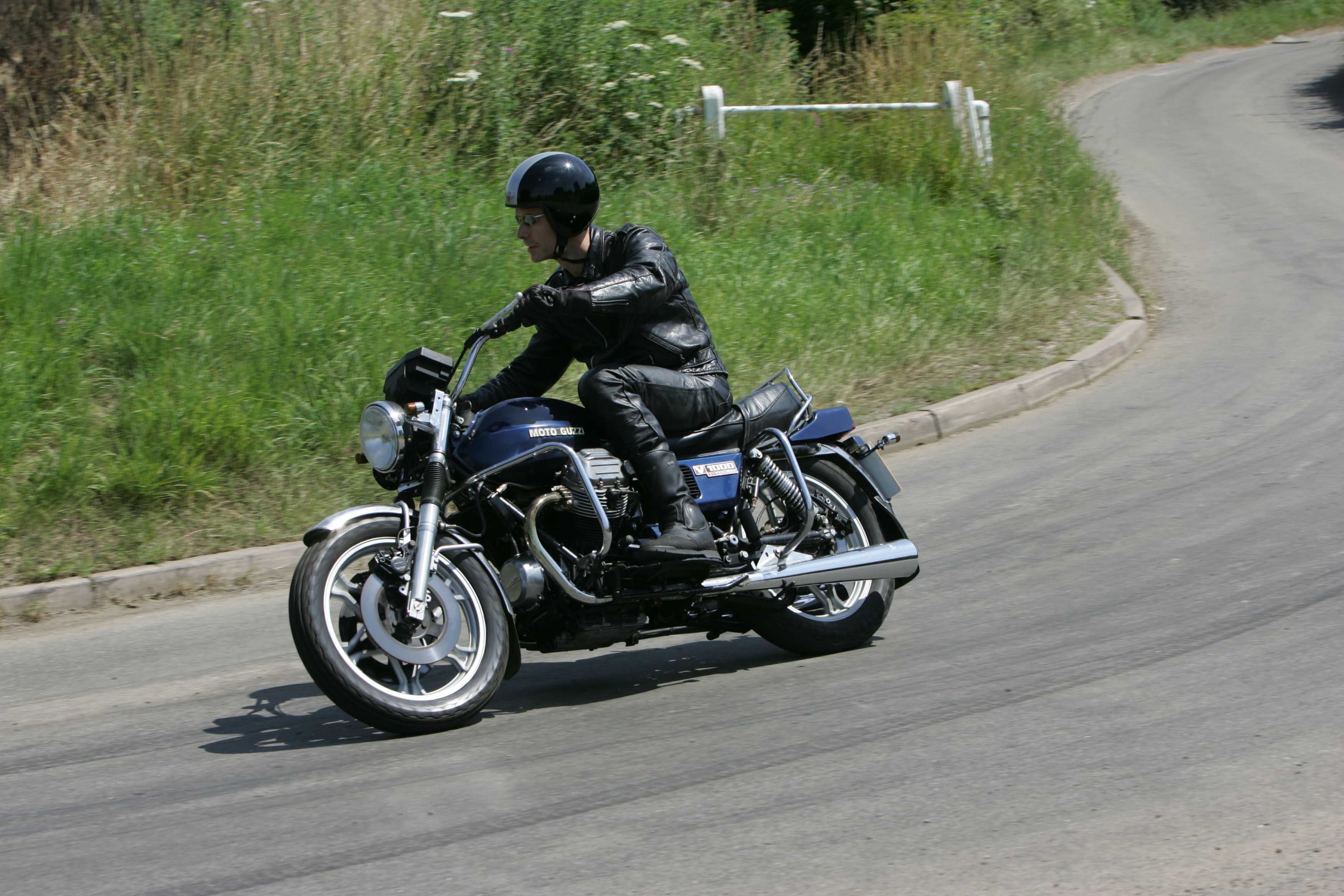 Automatically Early: The Moto Guzzi V1000 Convert Was Ahead of Its Time ...