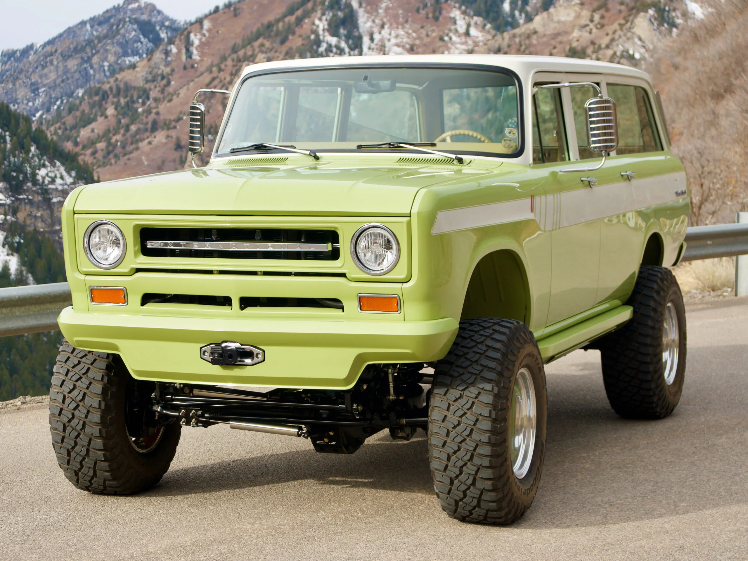 10 of the Wildest Customs at the 2026 Barrett-Jackson Scottsdale Sale ...