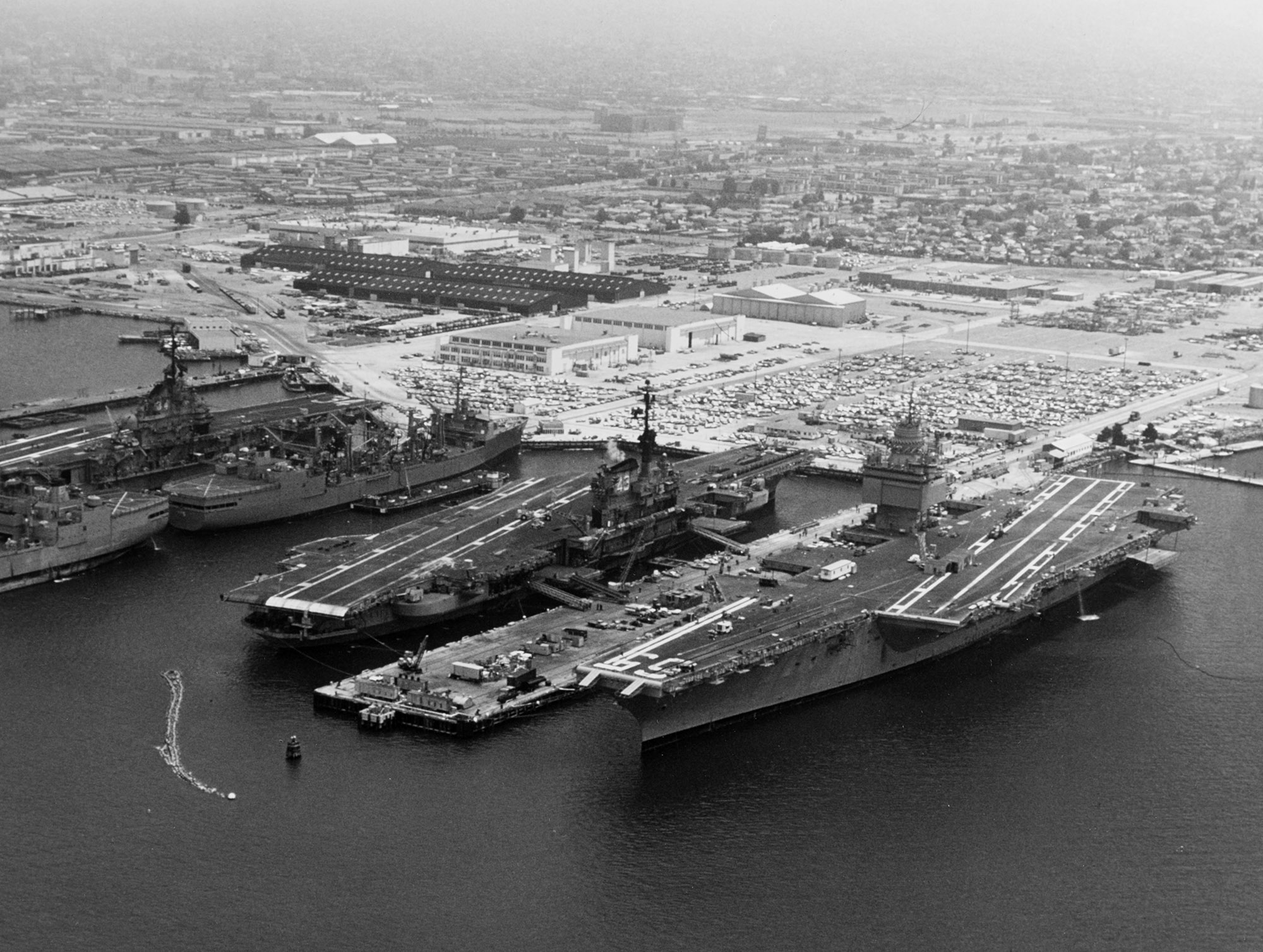 CONELRAD: The Apocalyptic Symbols on 1953–63 Car Radio Dials - Hagerty ...