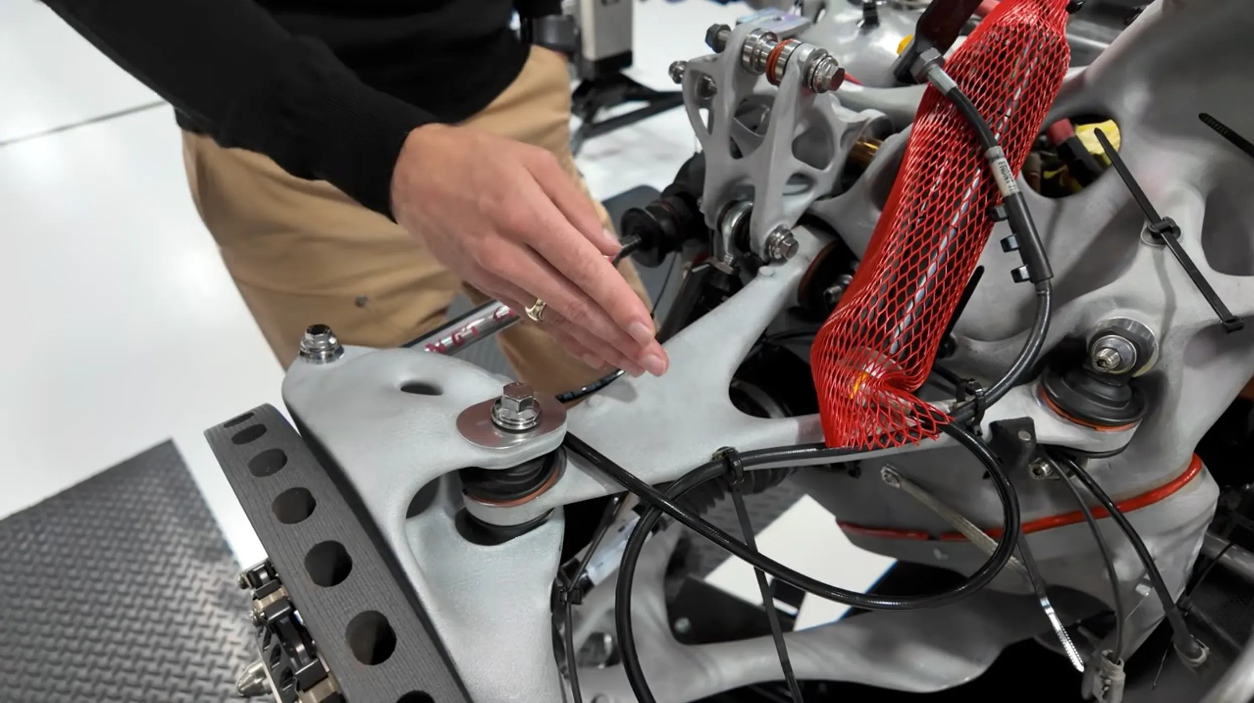 How Czinger Uses AI and 3D Printing To Chart a New Hypercar Course ...