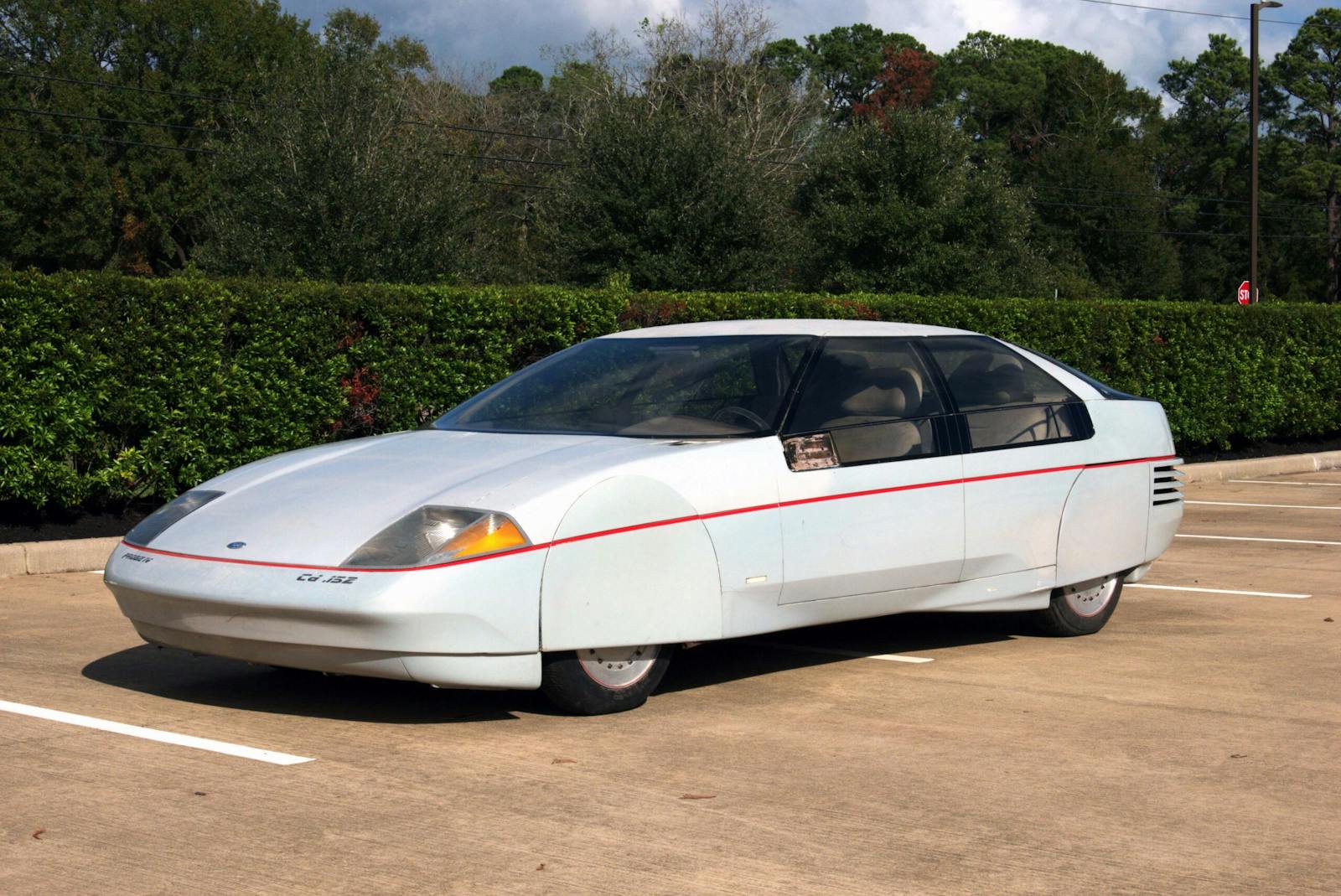 The ingenious “fifth wheel” parallel parking tool that never hit it big ...