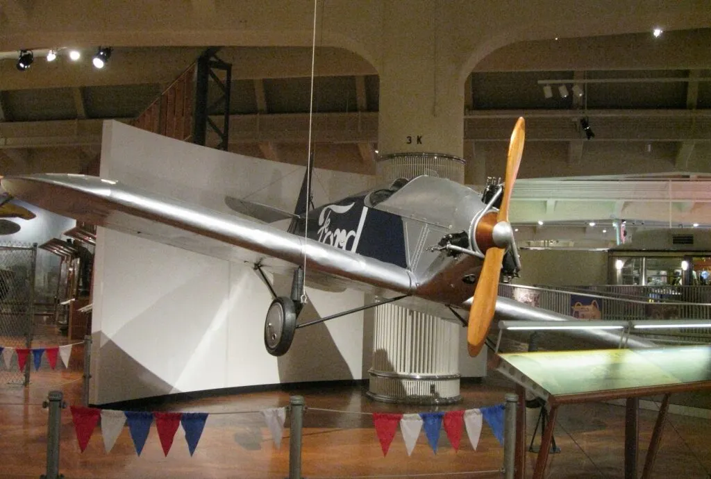 The Tragic Tale of the Flying Flivver, Ford's "Model T of the Air ...