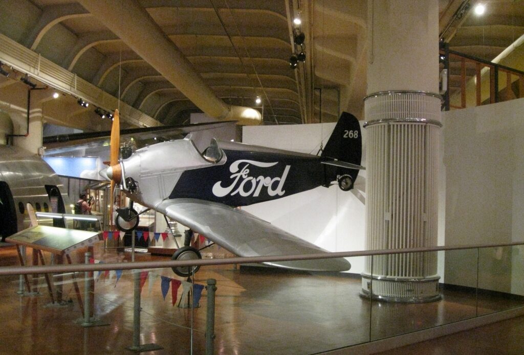 The Tragic Tale of the Flying Flivver, Ford's "Model T of the Air ...