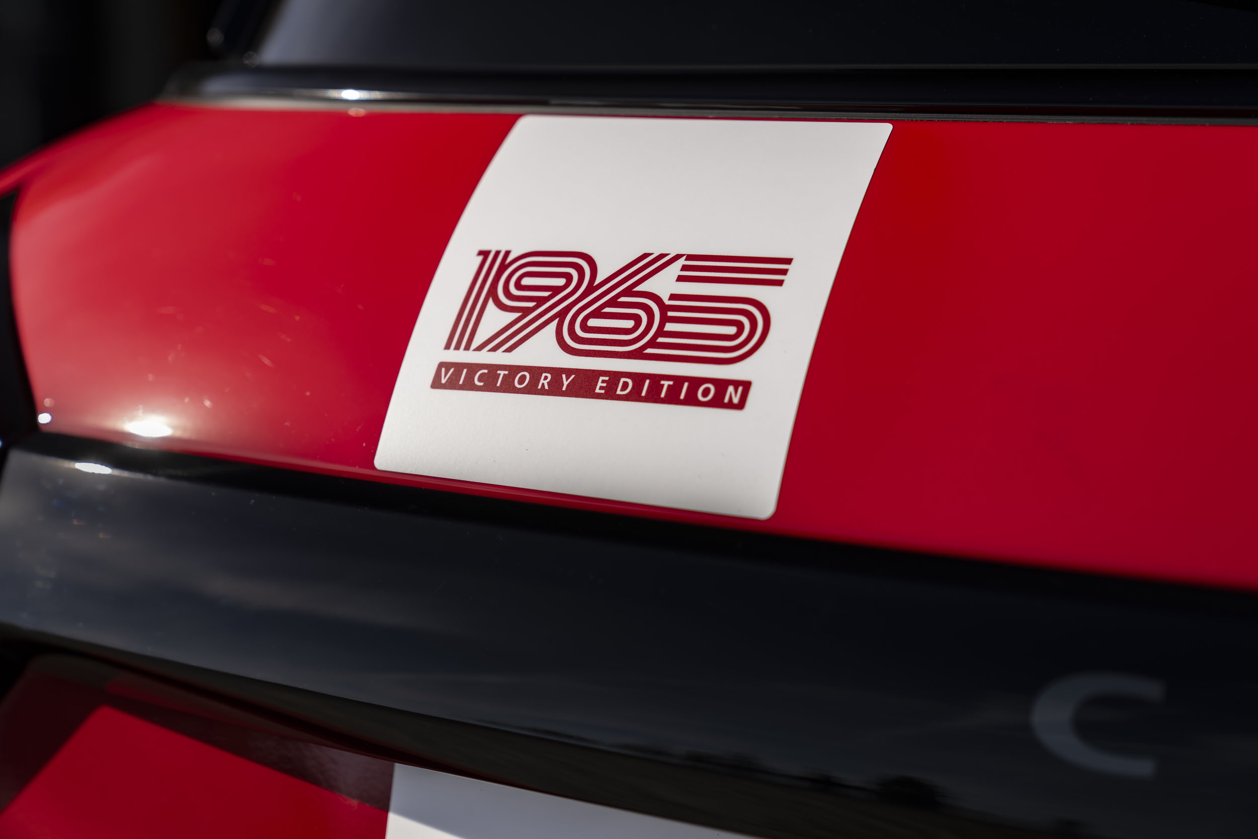 Mini 1965 Victory Edition Puts a Modern Spin on a Classic Rally Icon ...