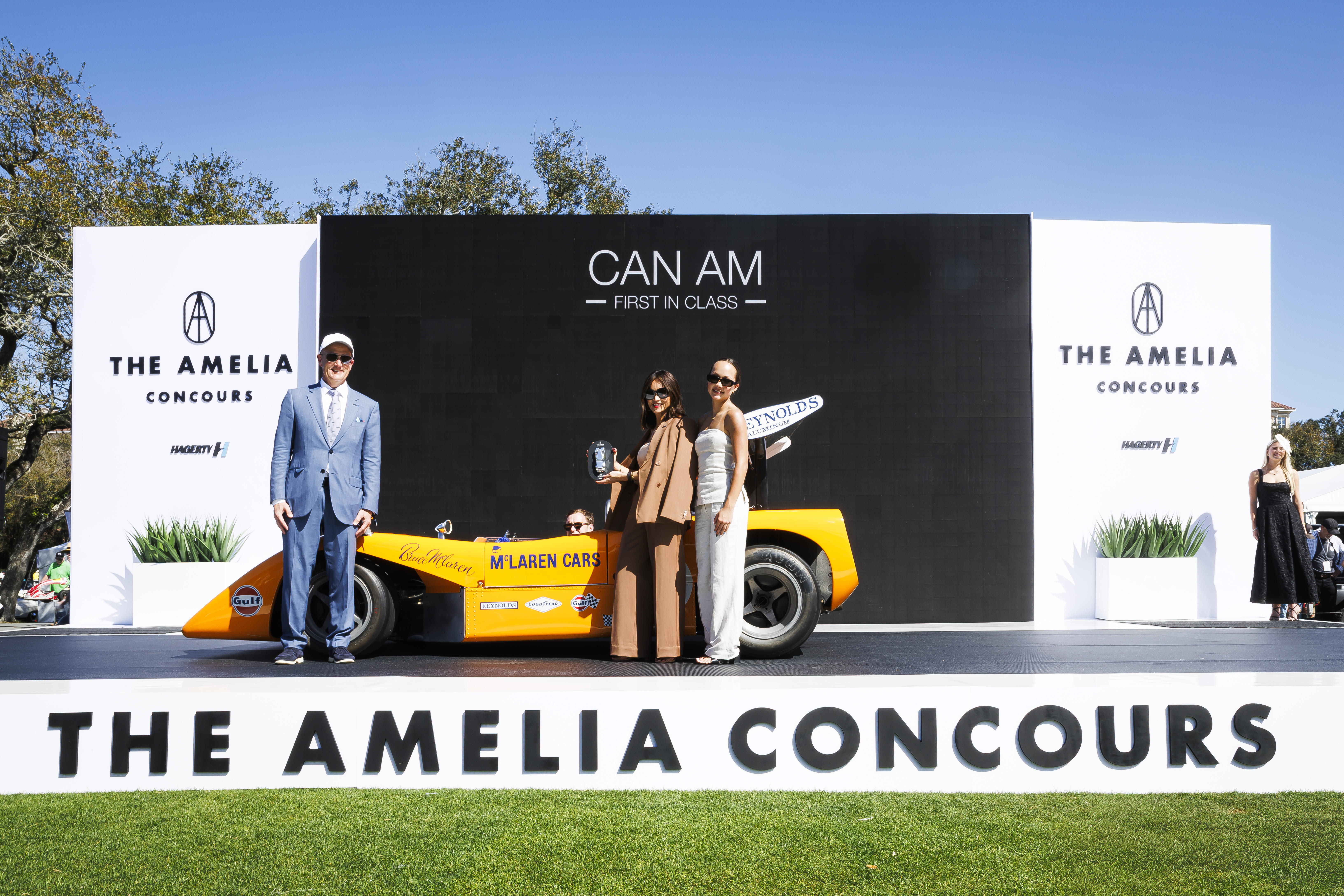 1969 McLaren M8B Wins The Amelia Concours de Sport Best of Show 2026 ...
