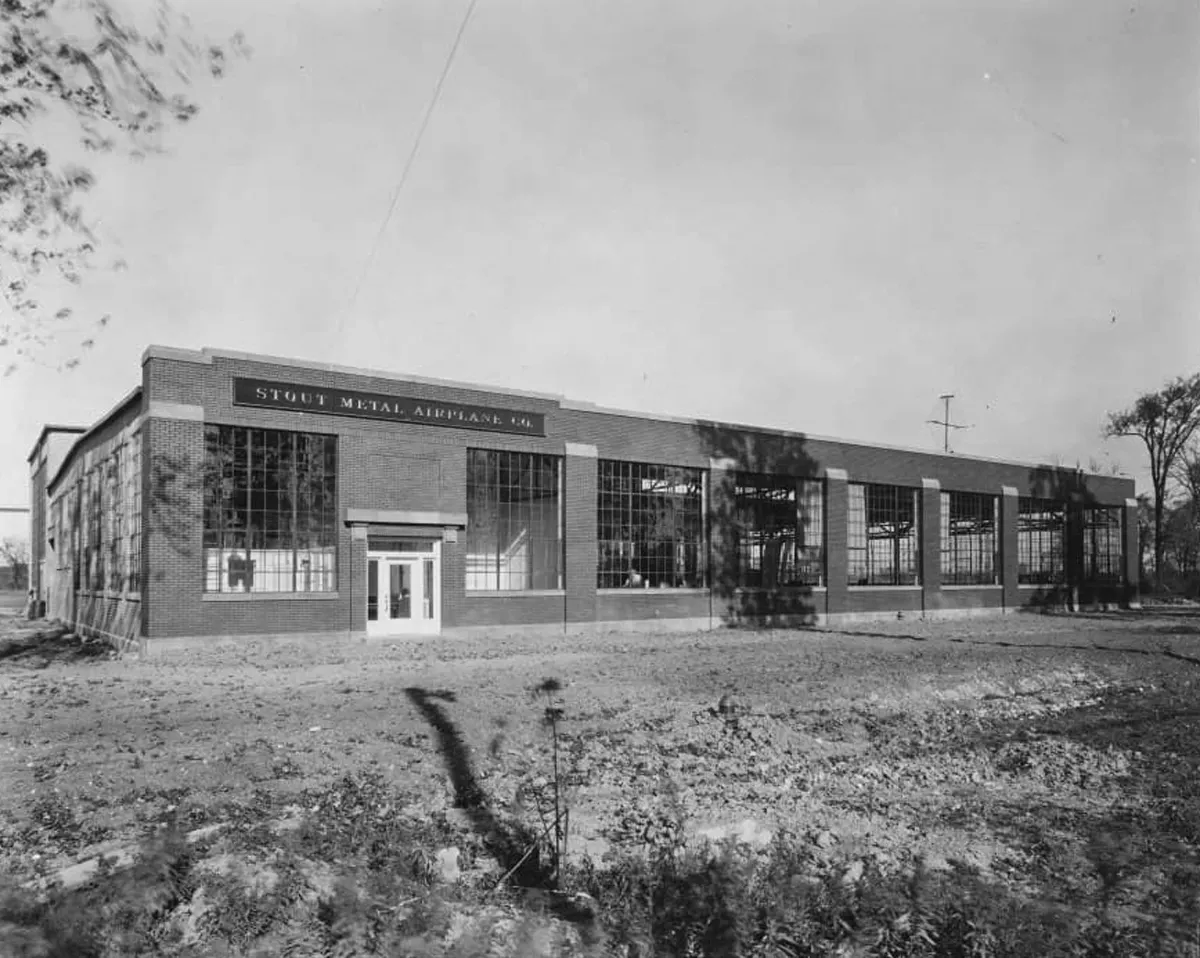 The Tragic Tale of the Flying Flivver, Ford's "Model T of the Air ...