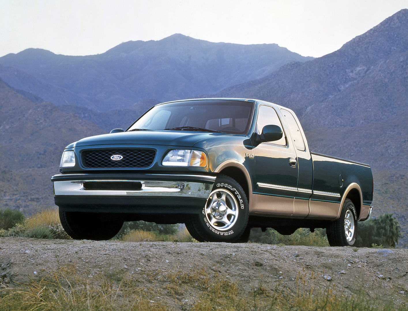 The 1997–2004 Ford F-150 Legitimized the White-Collar Truck - Hagerty Media